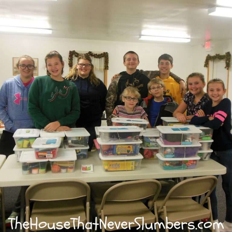 Operation Christmas Child Shoebox Packing Party | The House That Never ...
